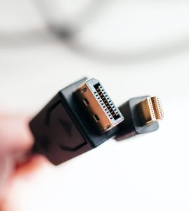 How to Choose the Right USB-C to DisplayPort Cable and Adapter | Allion ...